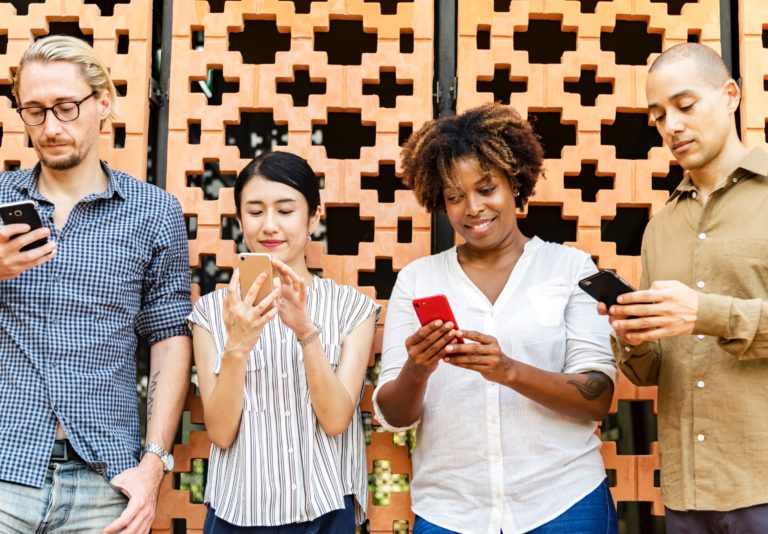 7 astuces pour passer moins de temps sur ton smartphone - Et si on ... 7 astuces pour passer moins de temps sur ton smartphone - Et si on ...